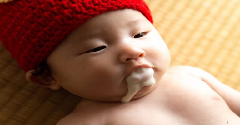 All About Baby Vomiting Is It Normal Or Not?
